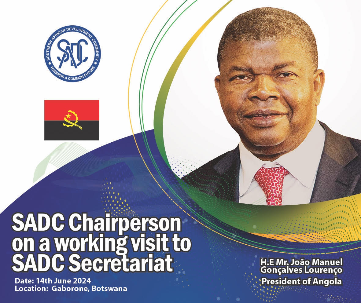 Sua Excelência o Presidente da República de Angola e Presidente em Exercício da SADC, Sr. João ...